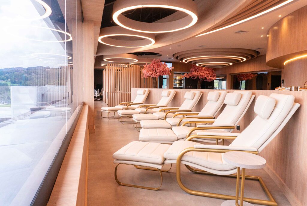 MDE – Harmony Lounge (Domestic) at José María Córdova International ...